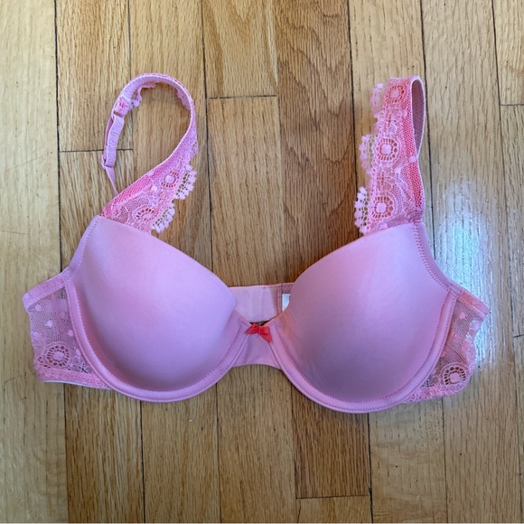 Dkny | Intimates & Sleepwear | Dkny 36c Pink Lace Cup Bra Newbeautiful ...